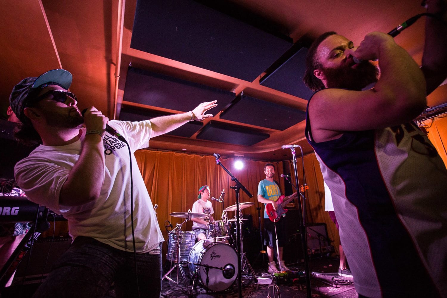 The Couch Surfin Tour With The KnowMads and All Star Opera