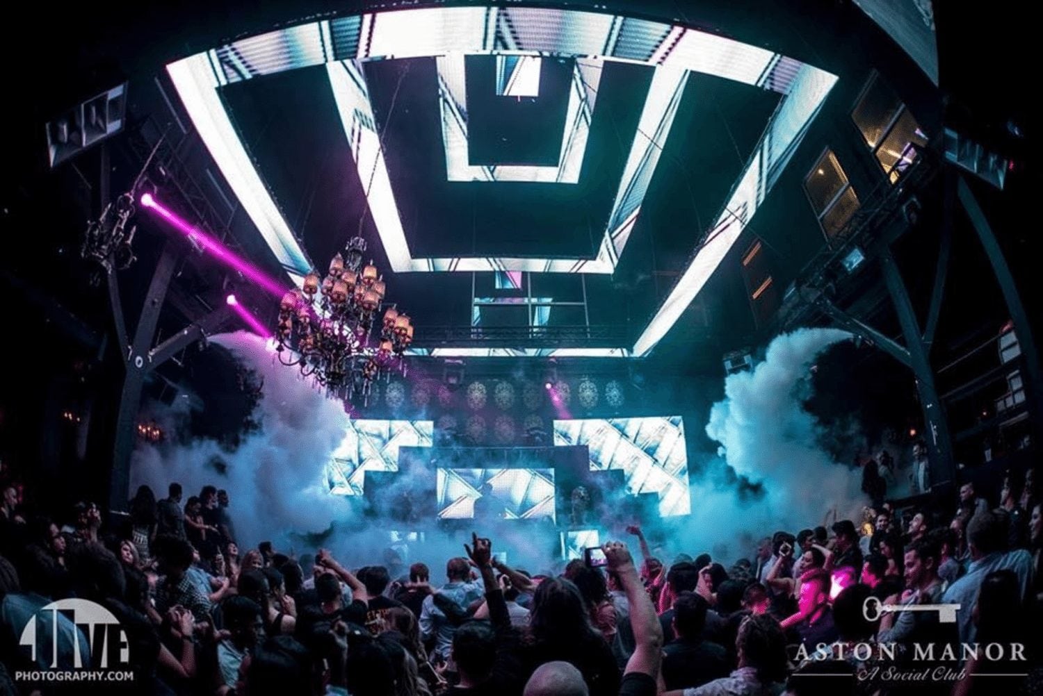 Top 5 Seattle Clubs That Every True EDM Fan Needs To See In 2018