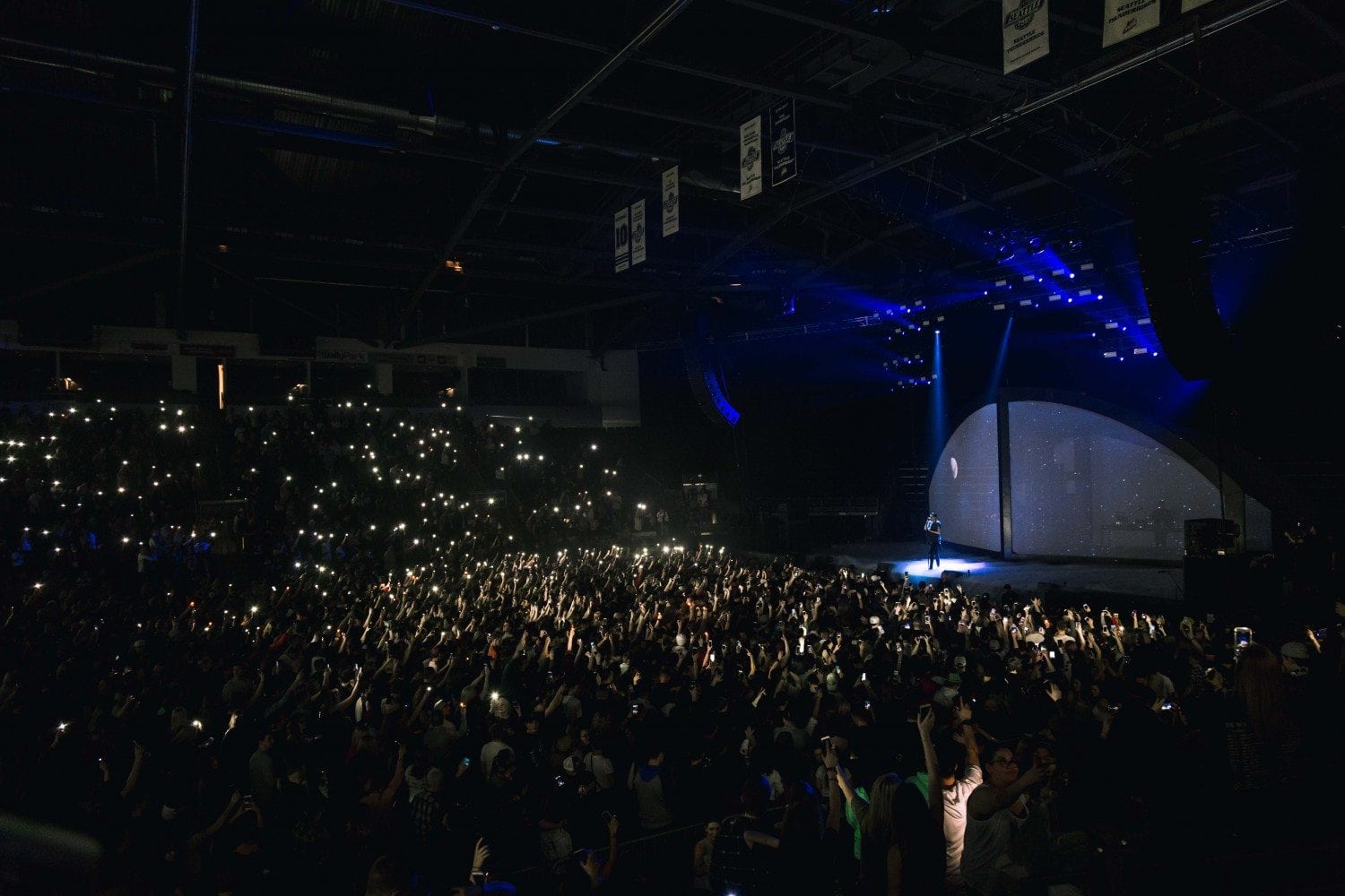 G-Eazy Sells Out Kent ShoWare Center And Gives The Crowd A Night To ...