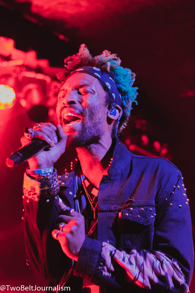 The Knocks Set It Off At Showbox Market With Young And Sick