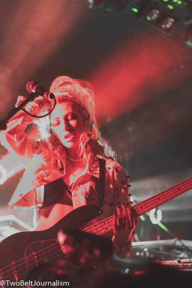 The Knocks Set It Off At Showbox Market With Young And Sick