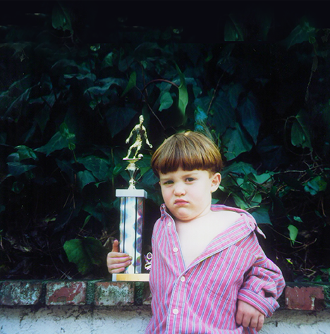 Singer Ethan Gruska Talks "En Garde" & More In Exclusive Interview