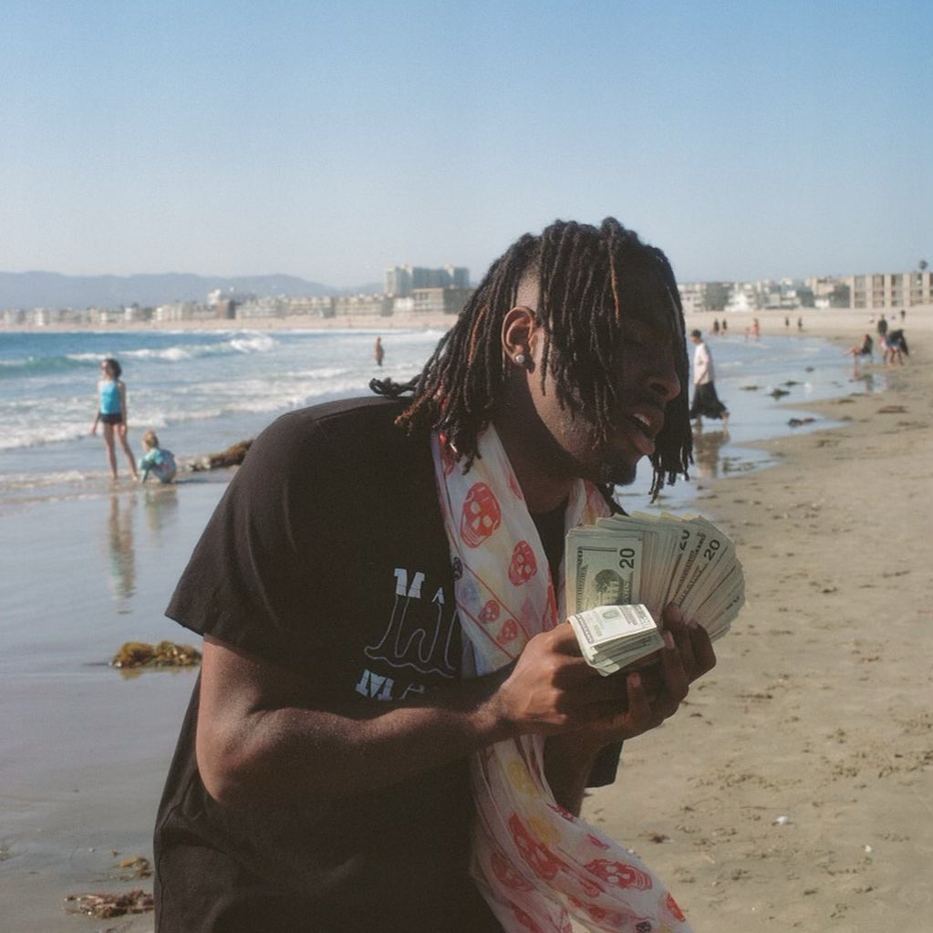 Seattle's Highway Flashes Cash In New Seaside Visuals For "Count Fast ...