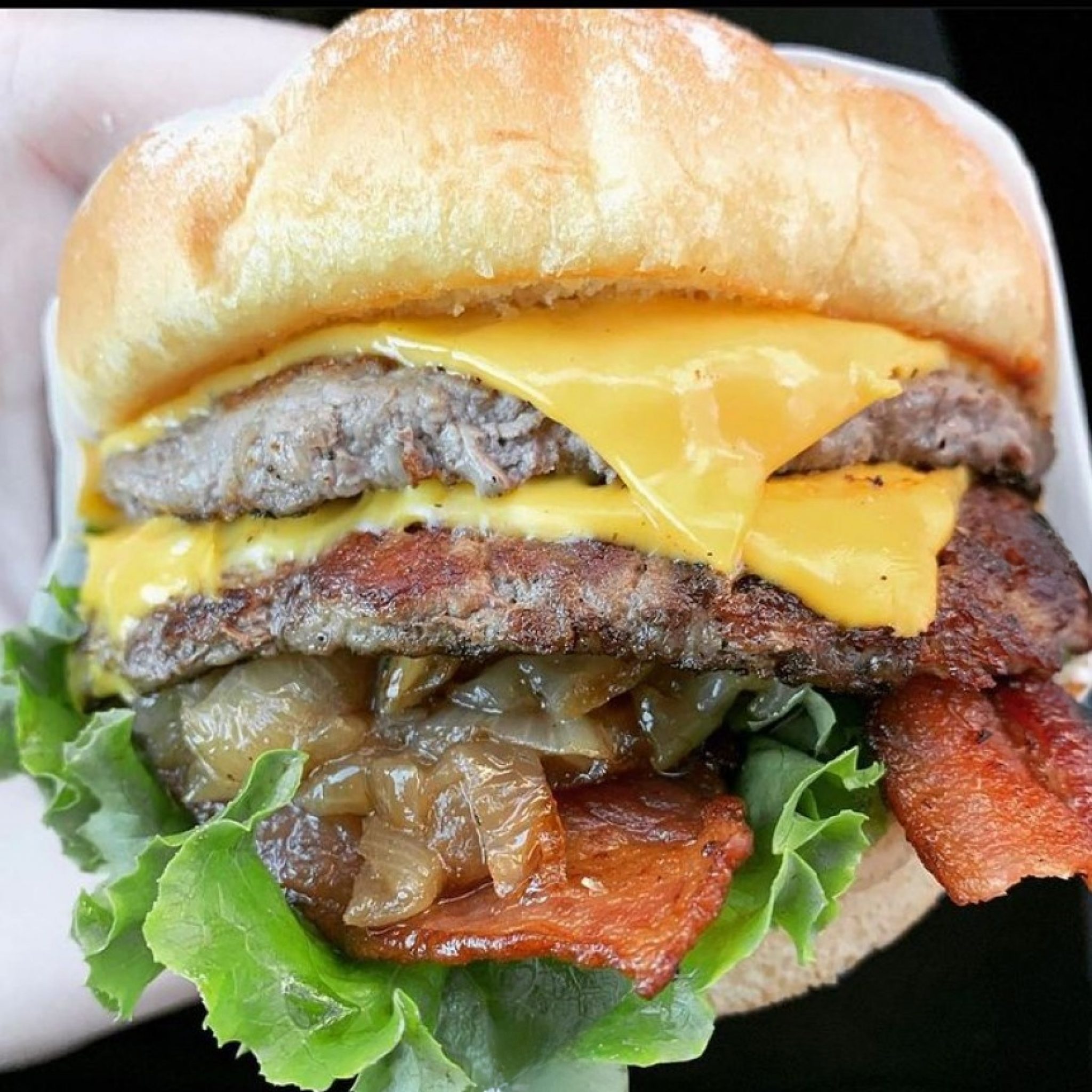 Calling All Foodies: Here's The Top 10 Must-Try Burger Spots in Phoenix