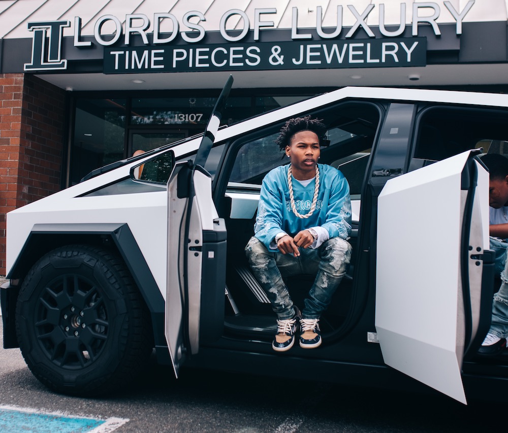 14 Year Old Seattle Rapper Mto Dooda 'I Got 8 On It' Video
