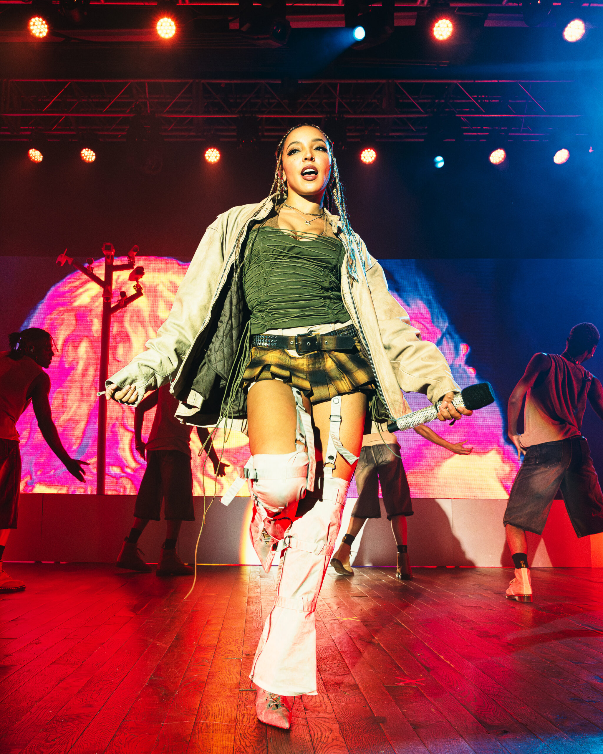 Tinashe Ignites the Stage with Dynamic Performance: Recap