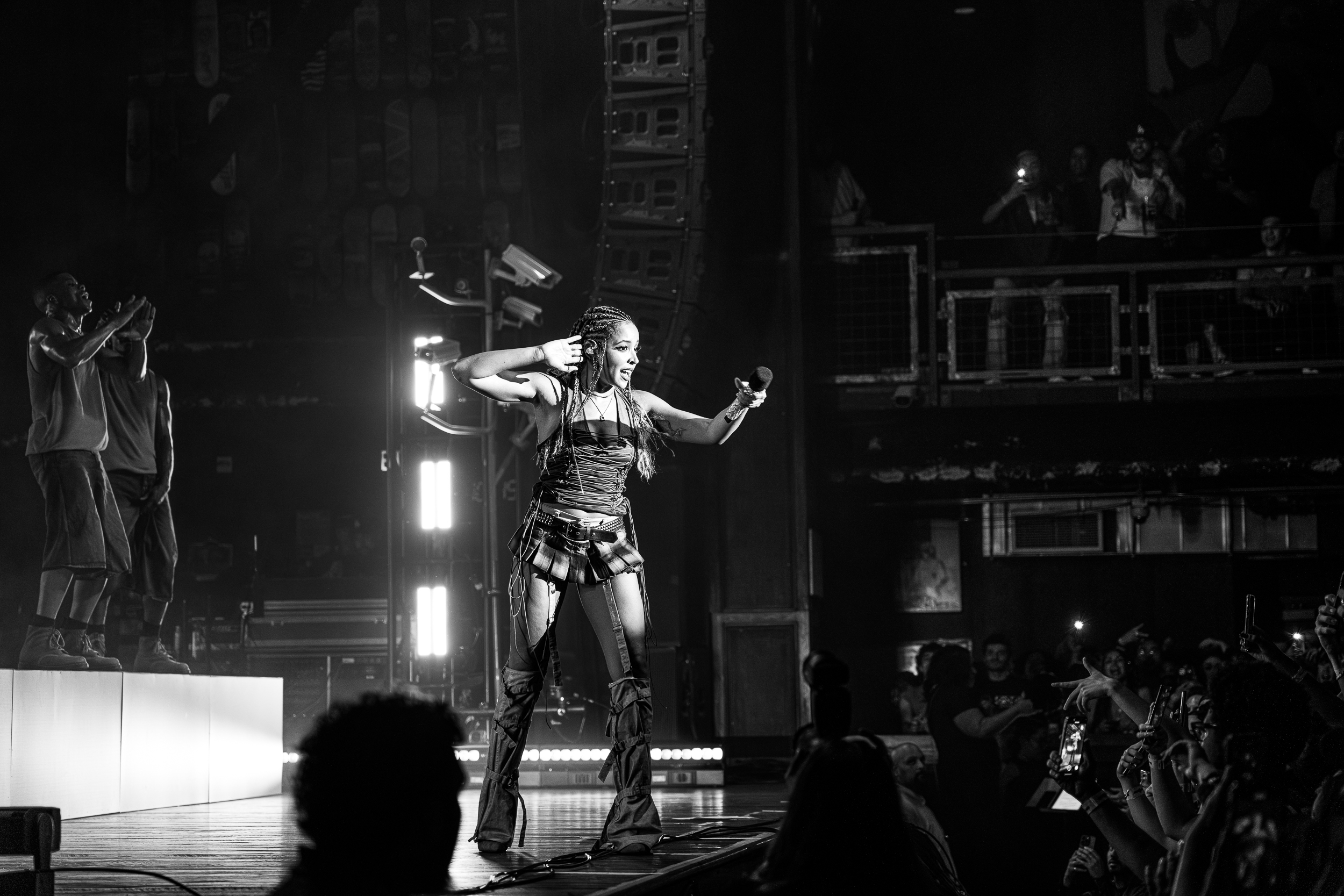 Tinashe Ignites the Stage with Dynamic Performance: Recap
